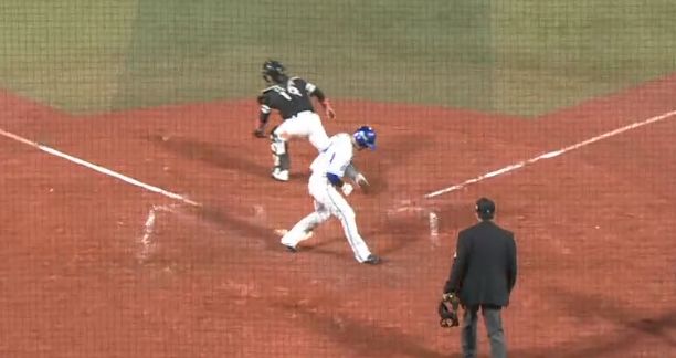 倉本の犠牲フライで横浜DeNAが追加点を奪う！ ハイライト動画 【SMBC日本シリーズ2017 第4戦】 | | BASEBALL GATE